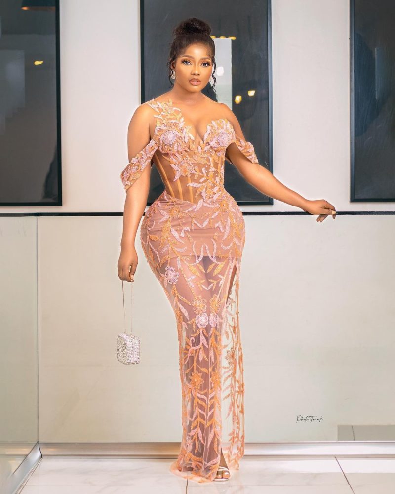 81 New Beautiful Lace Gown Styles | ThriveNaija