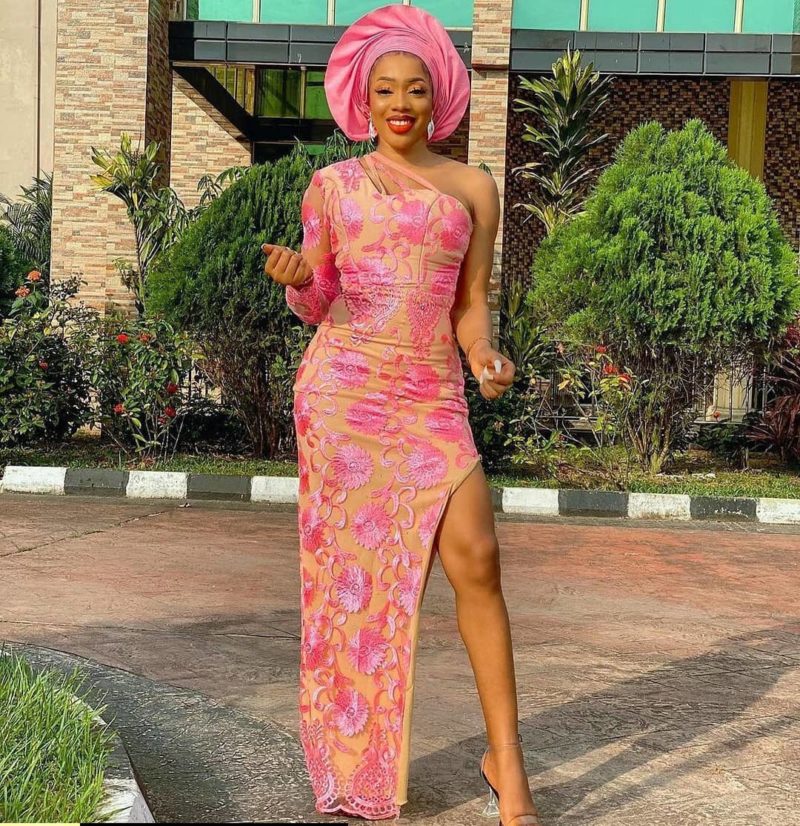 61 Latest Lace Aso-Ebi Styles For Wedding (2024) | ThriveNaija