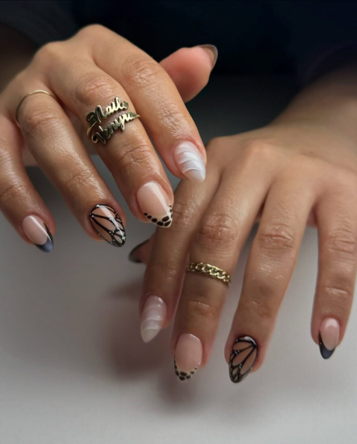 18 Cute Short Almond Nails Ideas | ThriveNaija