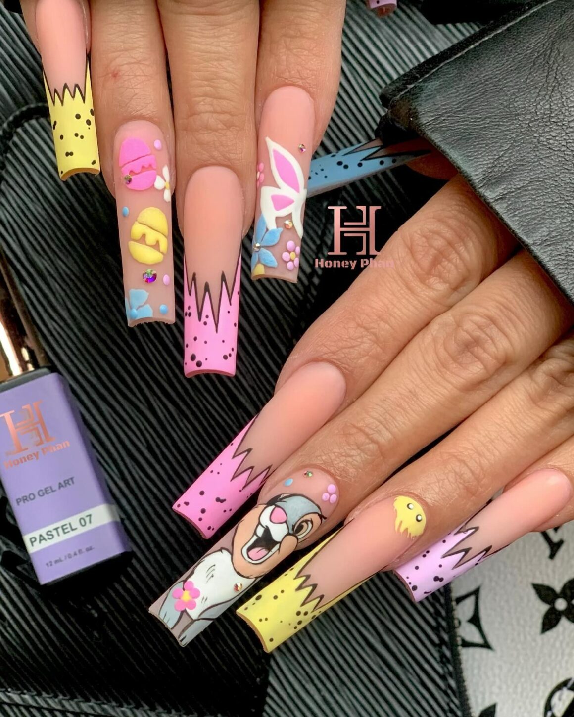 16 Stunning April Nails Ideas | ThriveNaija