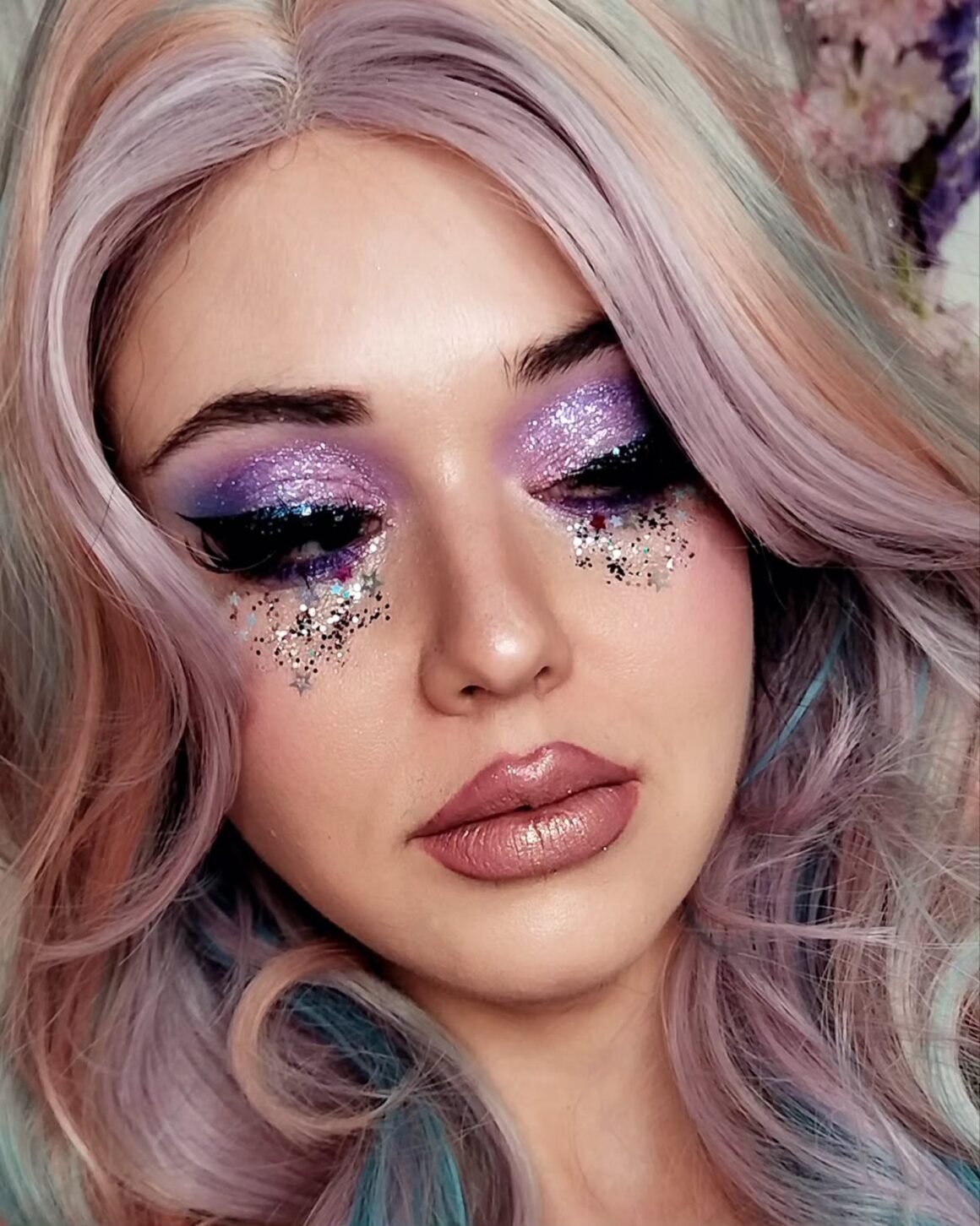 20 Cutest Glitter Makeup Looks to Try | ThriveNaija