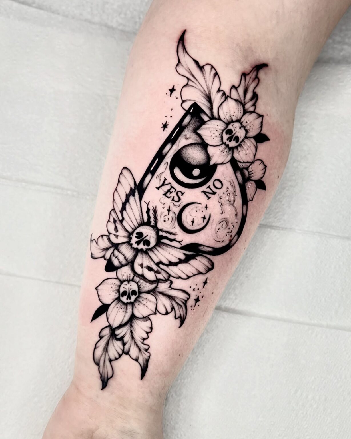 17 Cute Gothic Flower Tattoo Ideas | ThriveNaija