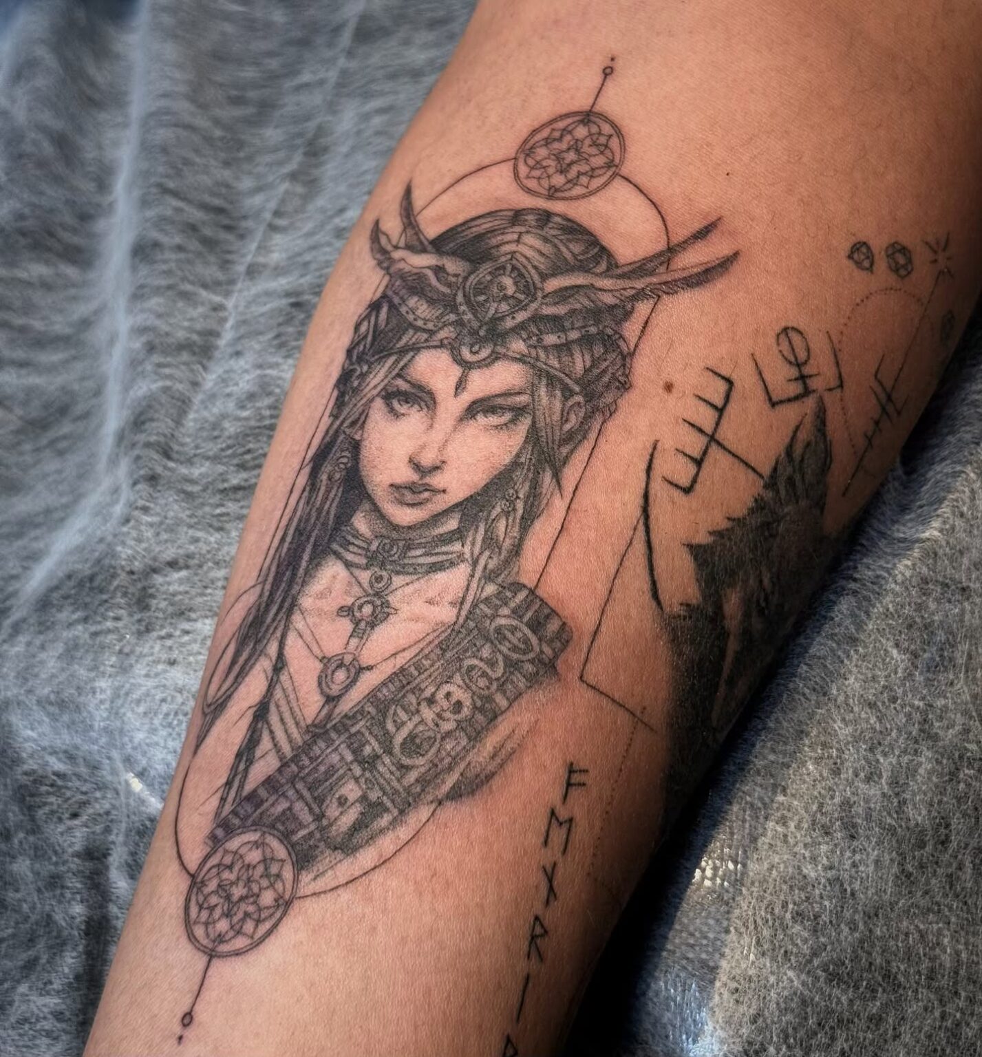 17 Simple Renaissance Tattoo Design Ideas | ThriveNaija